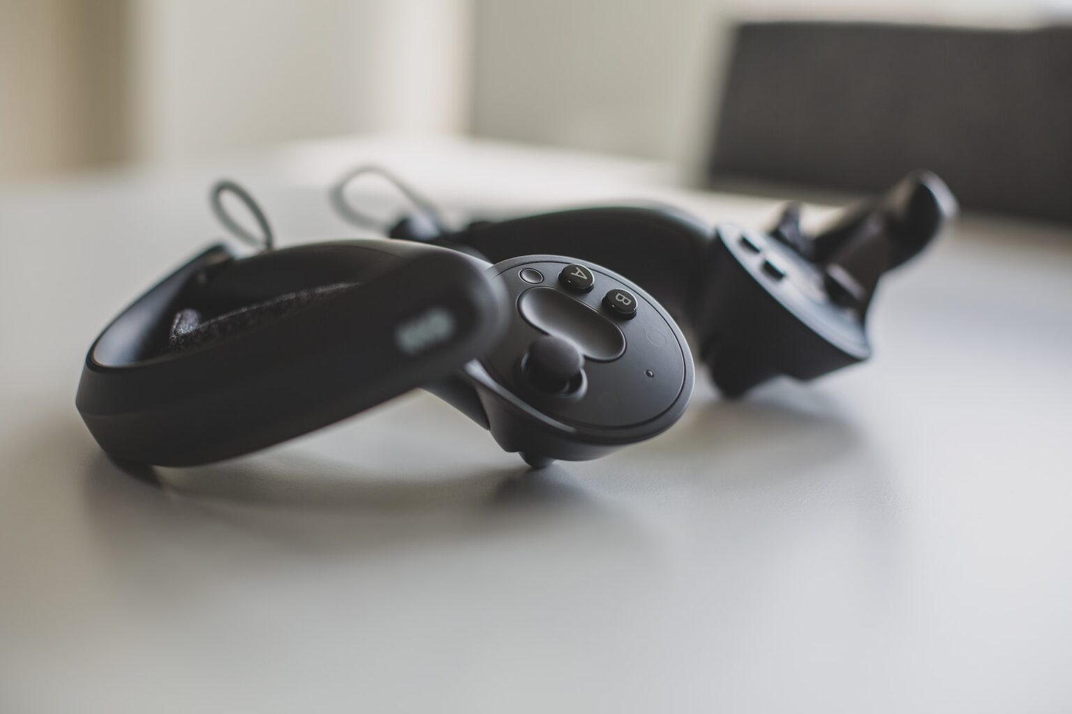 What Microsoft Plans To Give Virtual Reality?: Bringing Virtual Reality ...